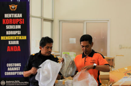 Customs Clearance: Barang Kiriman