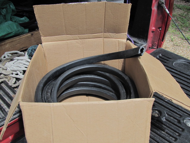 Sailing HideAway Com-Pac 23: Rub Rail Installation SV HideAway