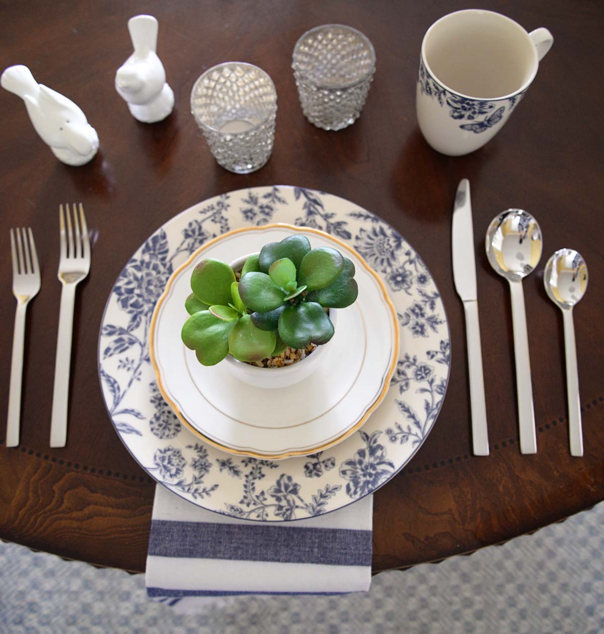Spring Updates and Easy Table Setting Ideas - Rambling Renovators