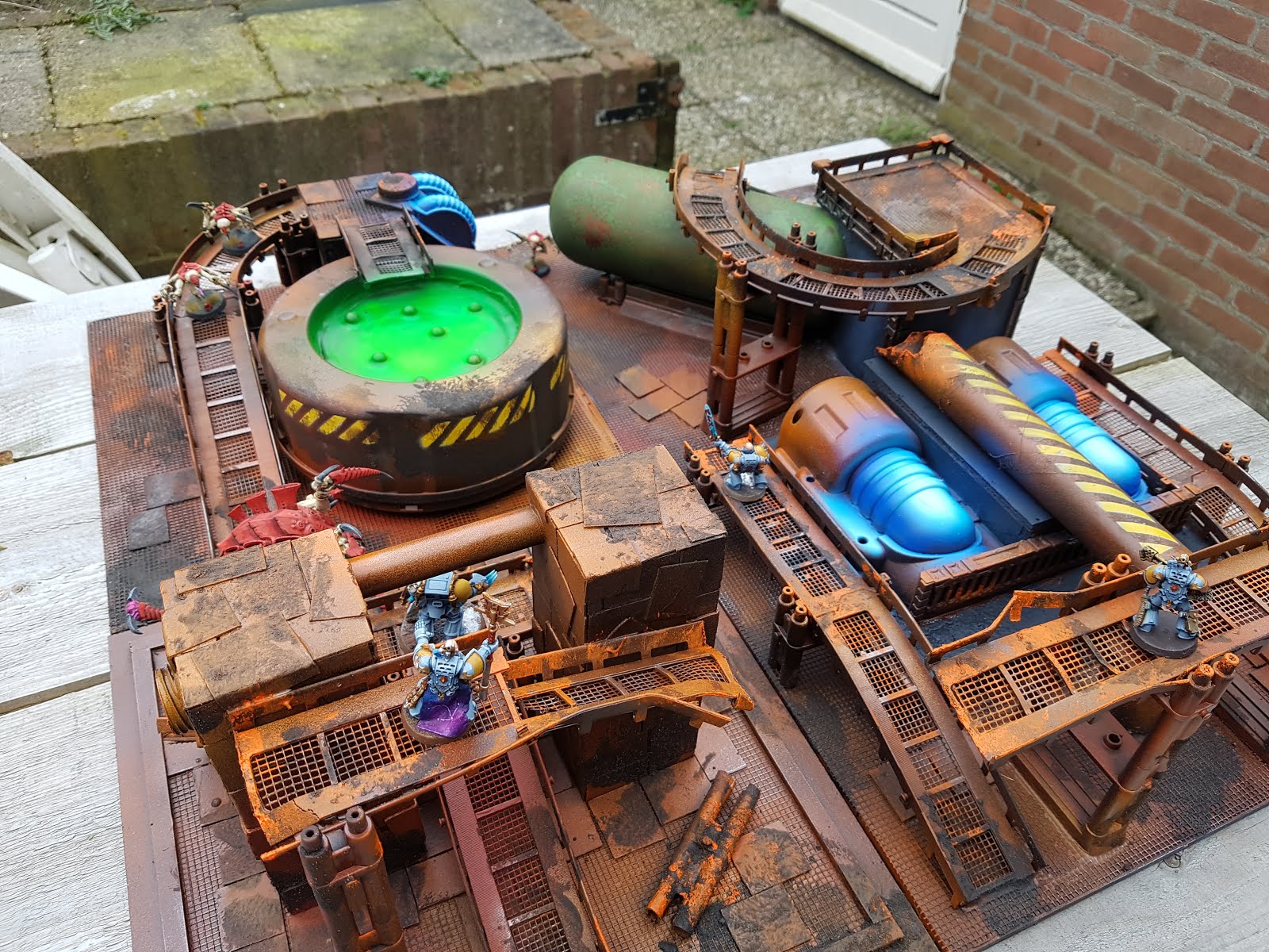 Another wargaming blog: First set of four tiles for my Warhammer 40K ...