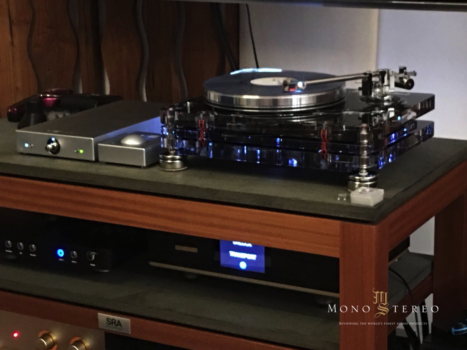 VERTERE ACOUSTICS AND TOP WING RED SPARROW – Ultimate High-Fidelity