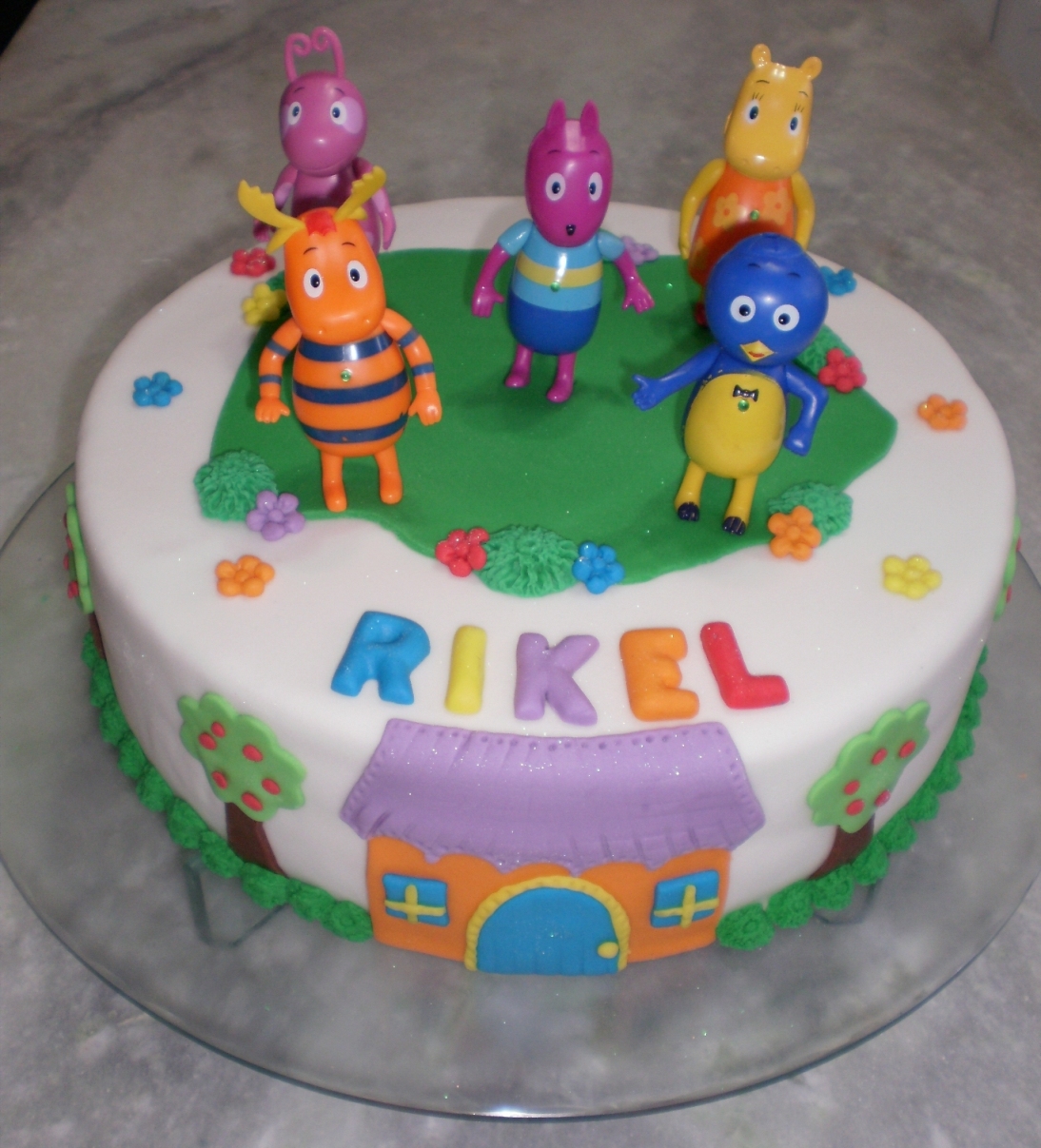 KRIAR FESTAS - by Karen Tiúba: Bolo dos Backyardigans