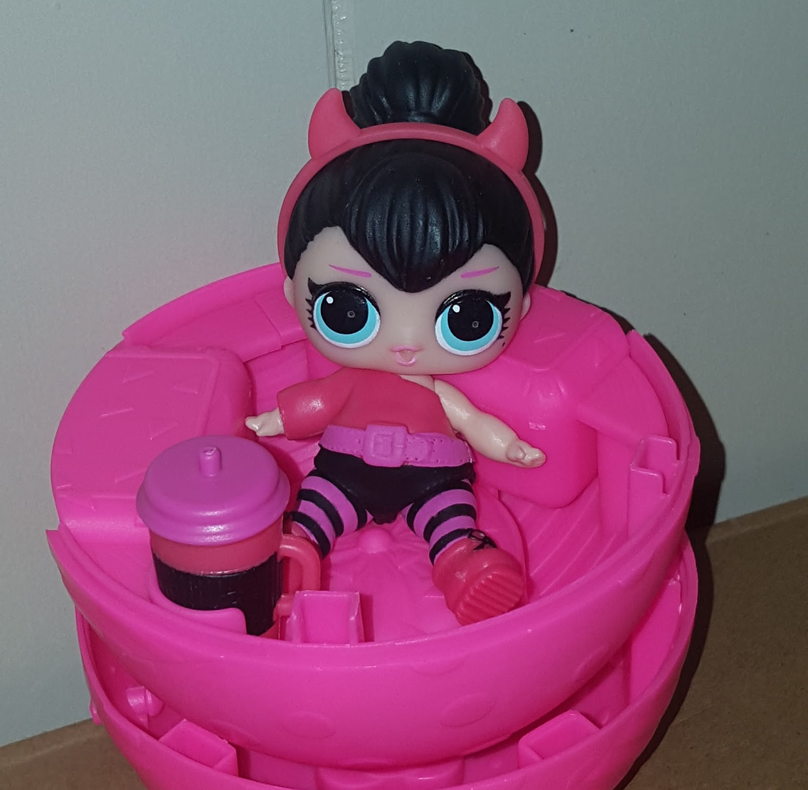 Confessions of a Dolly Lover: Li'l Outrageous Littles review
