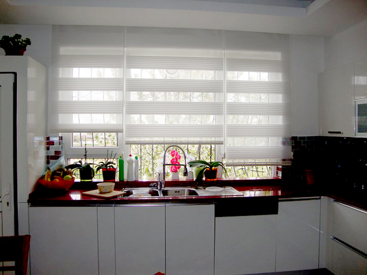 STOR VE ZEBRA PERDE: PİLELİ ZEBRA PERDE