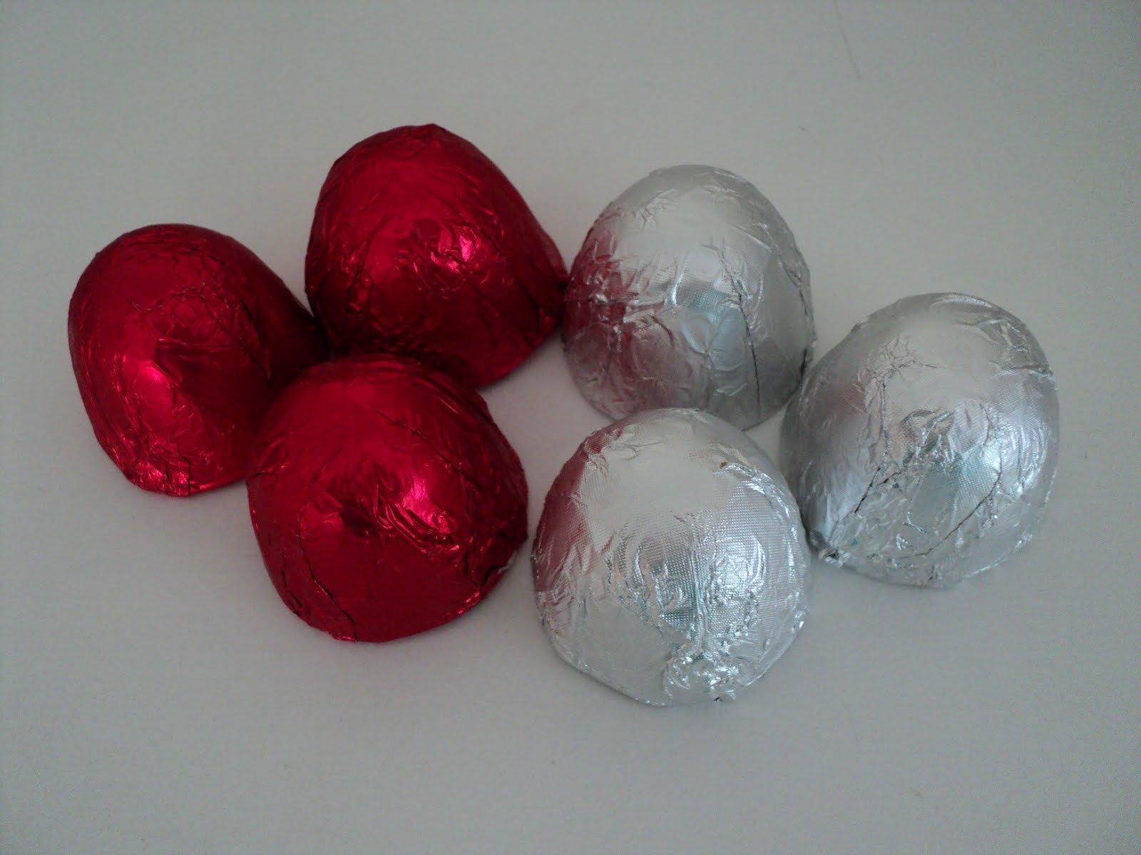 DELICIAS CASEIRAS DE CHOCOLATES: Bombons, trufas, embalagens e corações ...