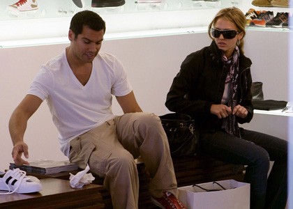 Hollywoodsand: Jessica Alba With Boyfriend Cash Warren