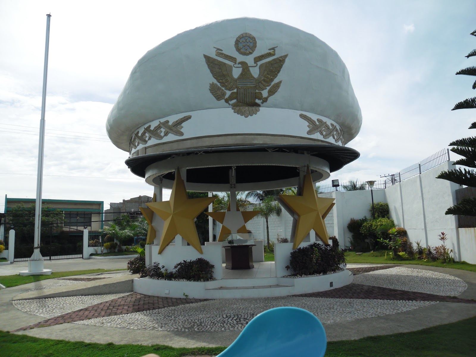 Lea Laddle: Cagayan de Oro : THE MACARTHUR MEMORIAL MARKER