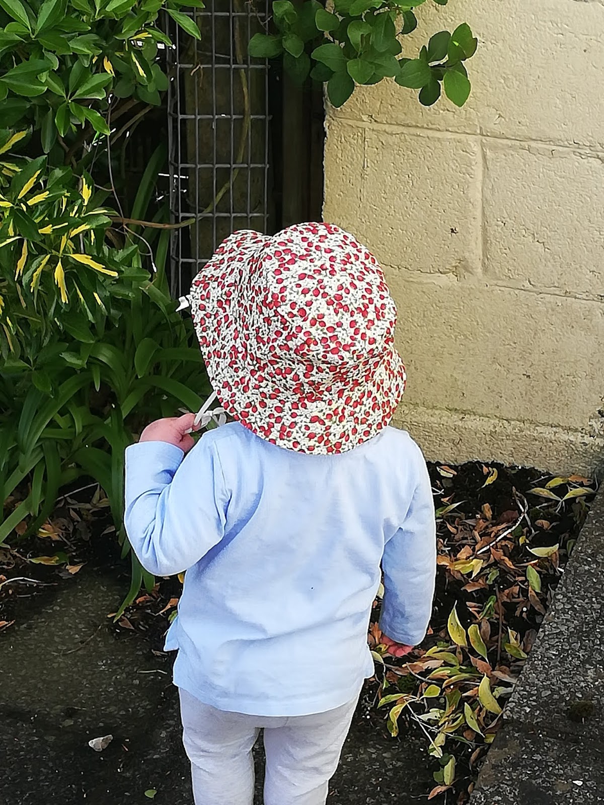 Marzipan's Crafts: Reversible toddler sun hat - free pattern from ...