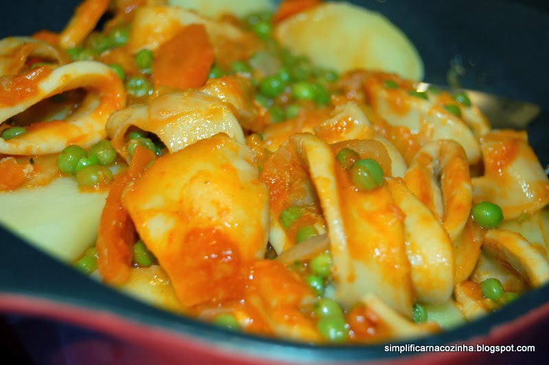 Simplificar na Cozinha: Lulas guisadas com ervilhas