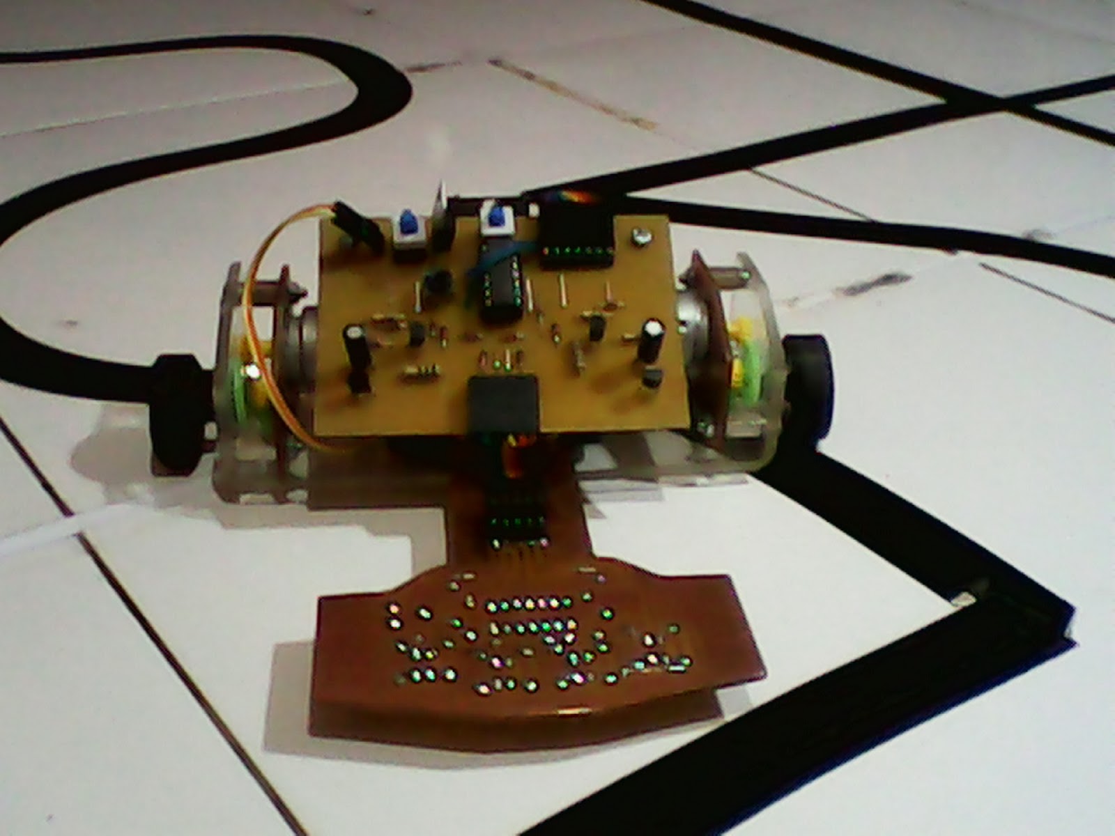 ZRF electronics: Line Follower Analog 4 Sensor (NEW !!)