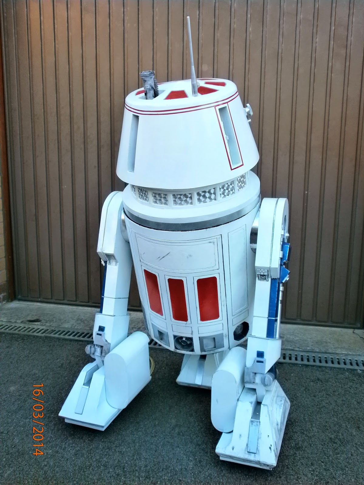 James' R5-D4: R5-D4 Fully Assembled