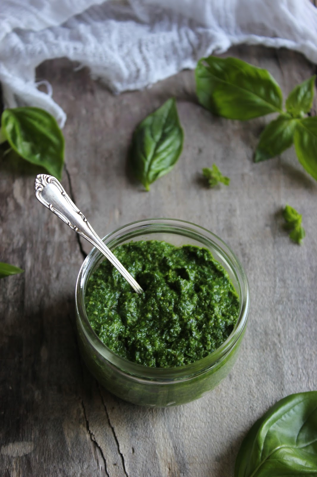 Vanilla&Staubzucker: Basil pesto – Pesto al basilico – Pesto od bosiljka
