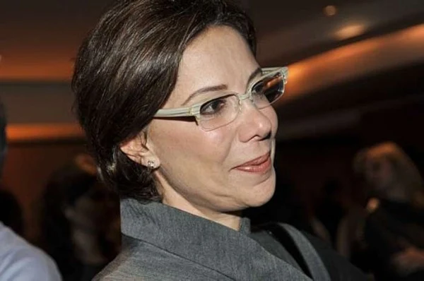 A HISTORIA DE ANGELA VIEIRA