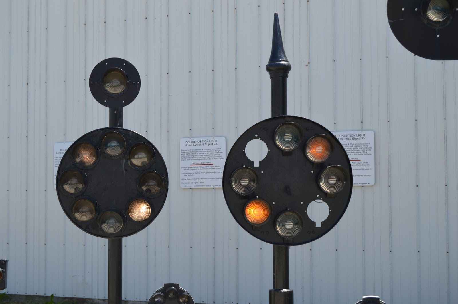 Industrial History: B&O's Colored Positional Lights for Signalling