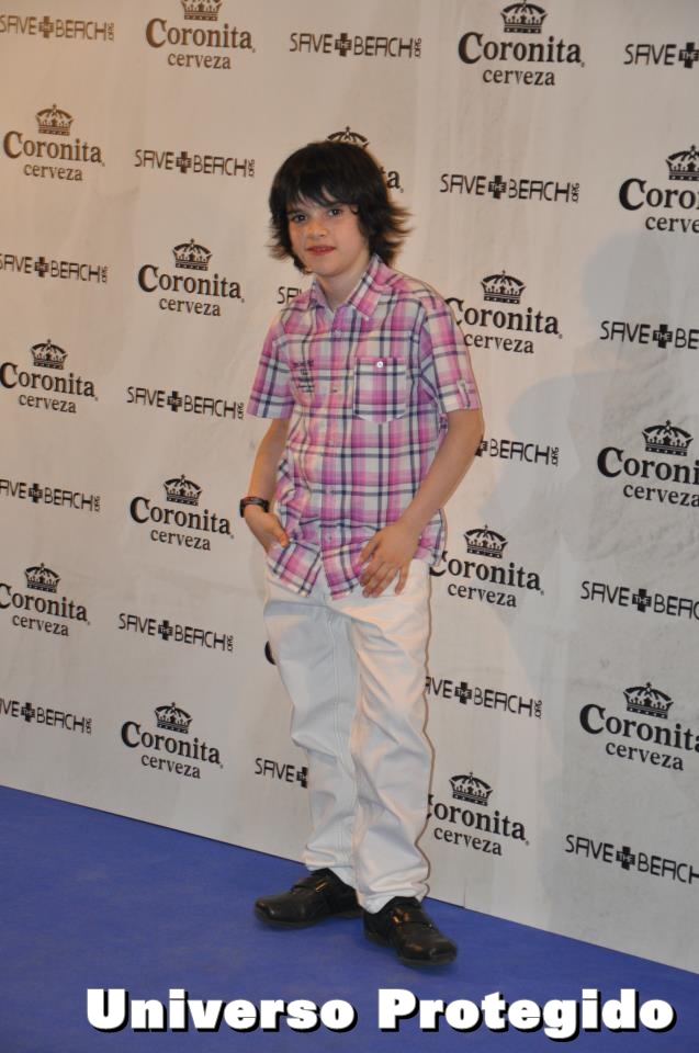 Universo Protegido: Daniel Avilés en la premiere de "Marea Blanca"