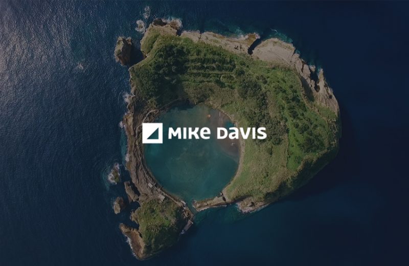 A marca de roupa Mike Davis acaba de lançar a sua nova campanha “Azores ...
