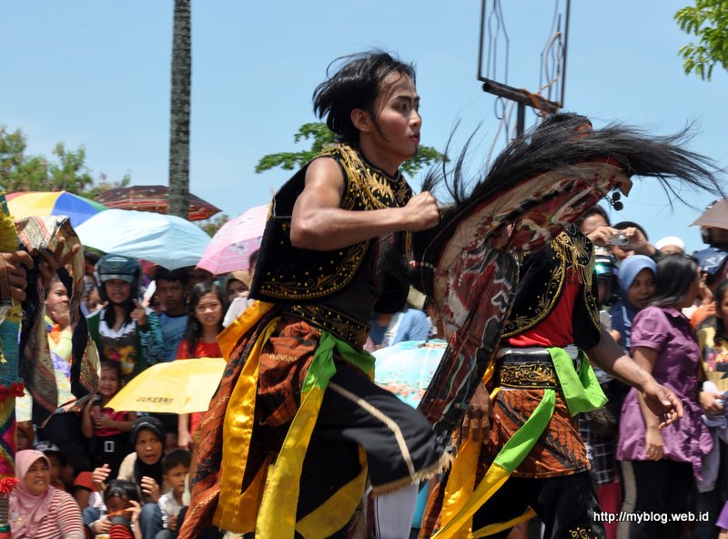 Indonesia Culture info: JARAN KEPANG