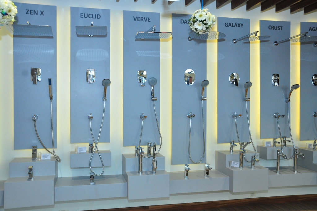 Parryware Display Studio by Roca Bathrooms Inaugurated by Pau Abello ...