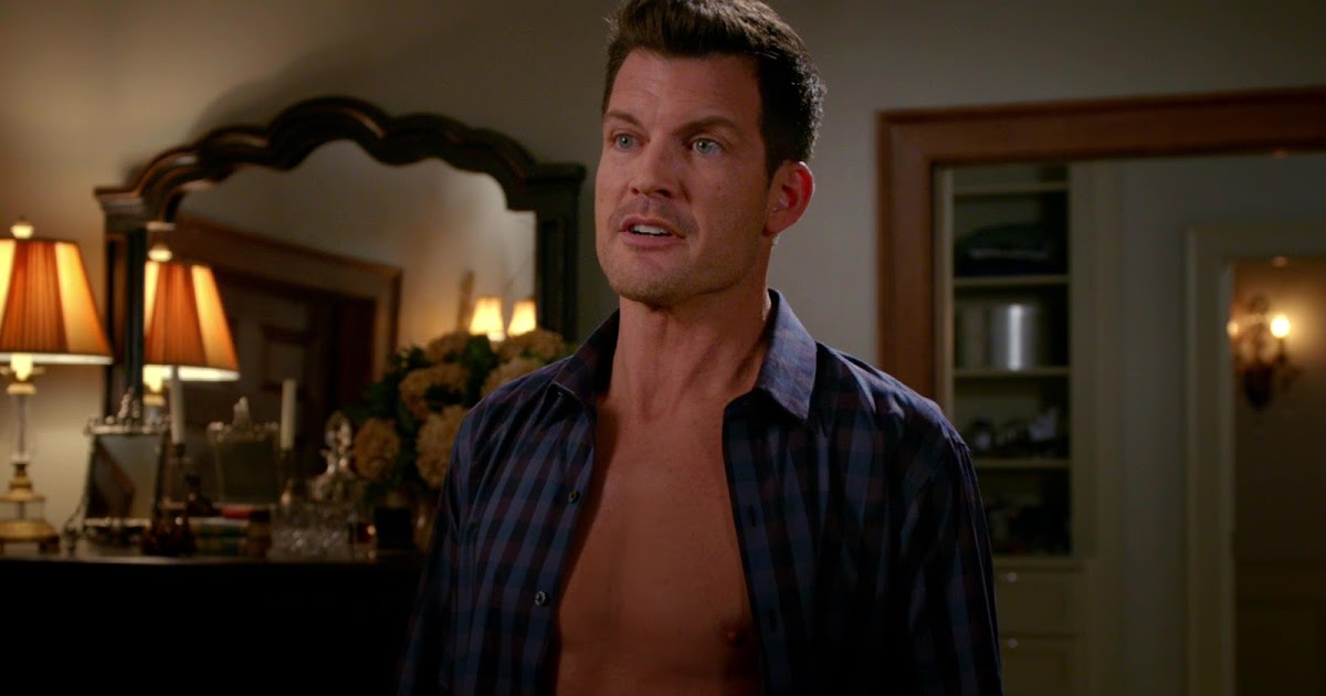Auscaps Mark Deklin Shirtless In Devious Maids 2 05 The Bad Seed