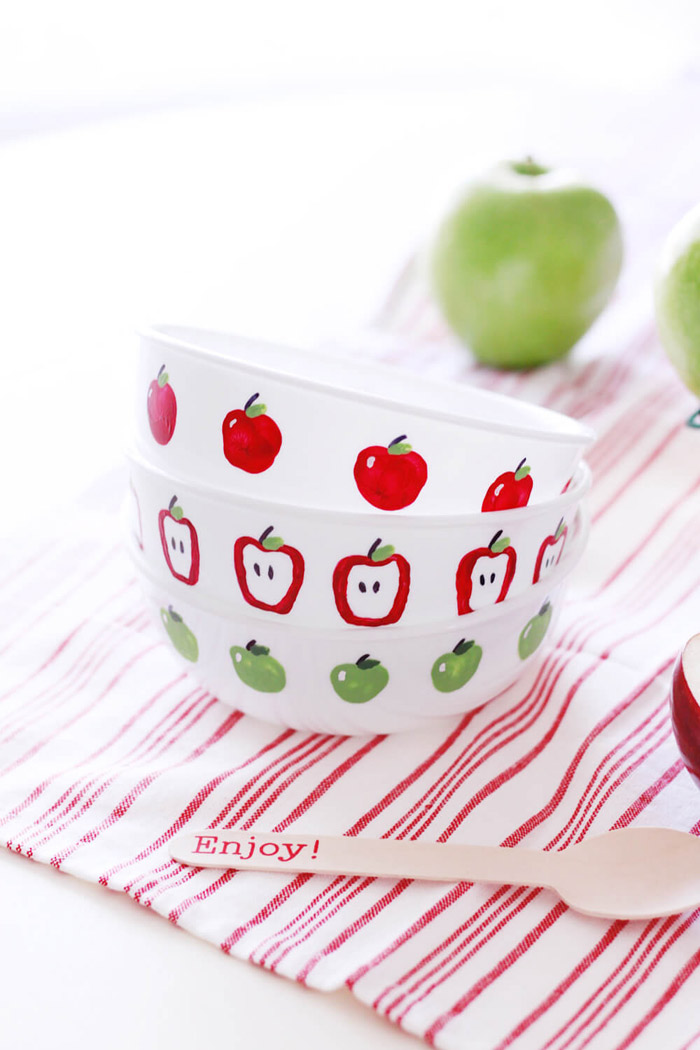100 Apple Craft Ideas and Printables | i should be mopping the floor