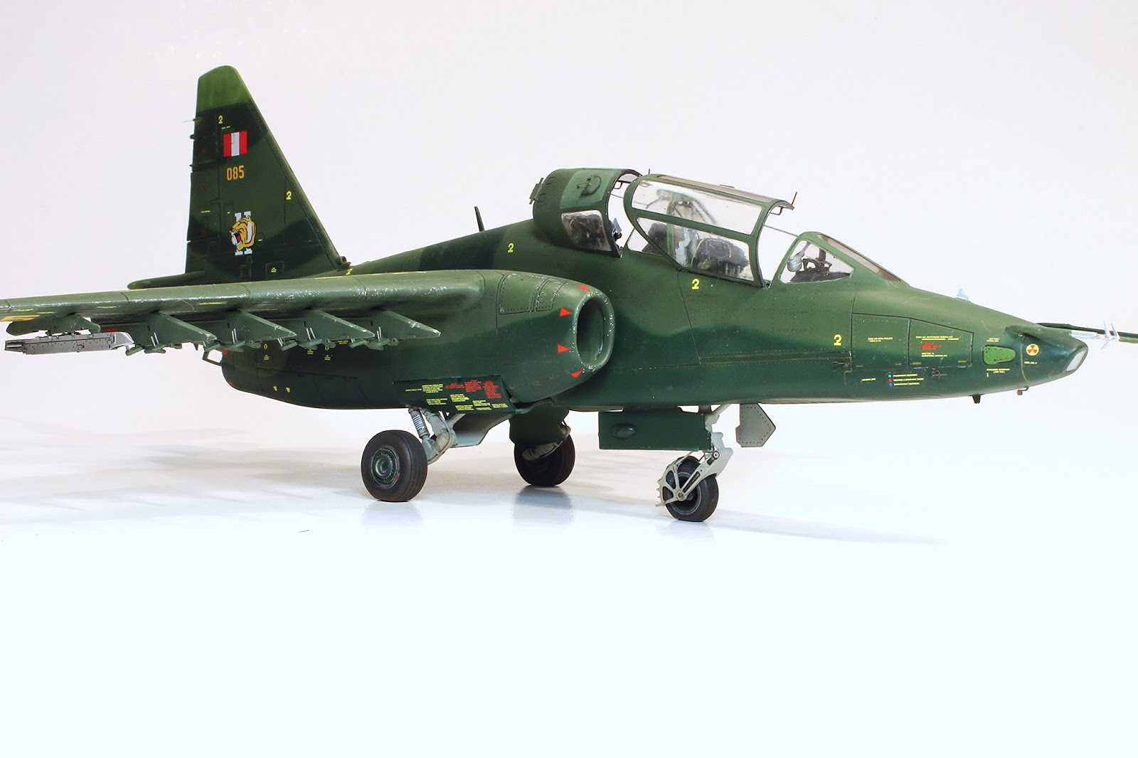Istvan Michalko's scale models: Su-25 UB Peruvian Air Force - Kp-models ...