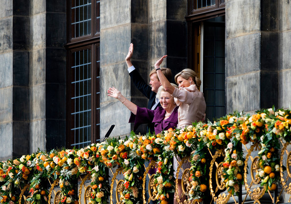 ABDİCATİON OF QUEEN BEATRİX AND İNVESTİTURE OF KİNG WİLLEM ALEXANDER ...