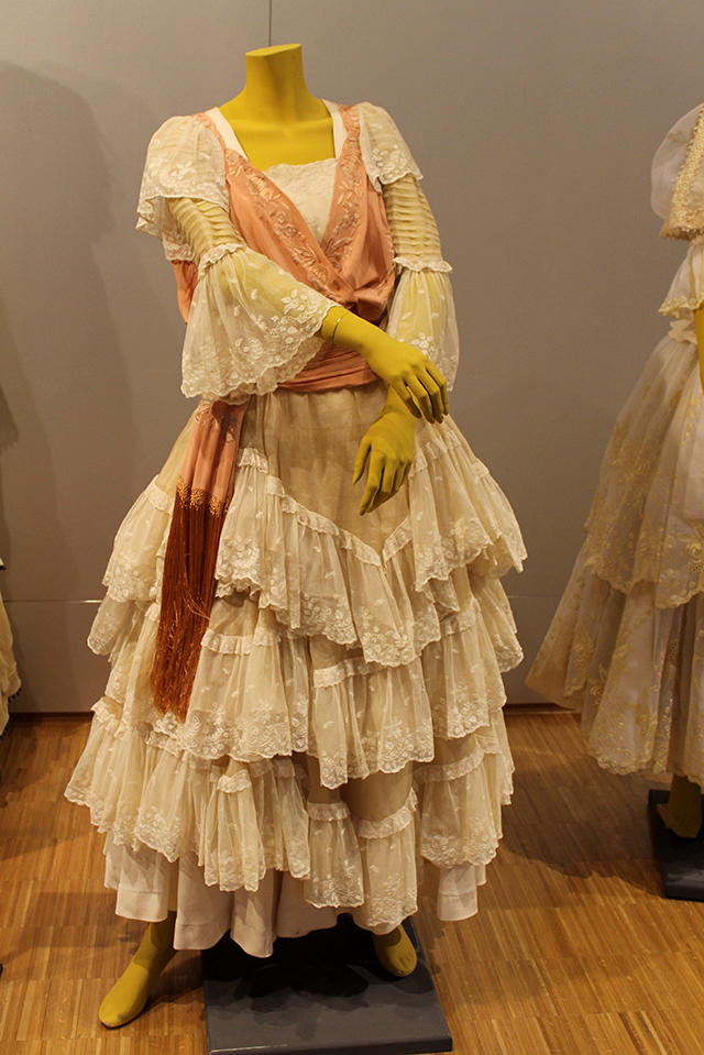 Vístete de Ópera, MUSEO DEL TRAJE - SUGAR LANE