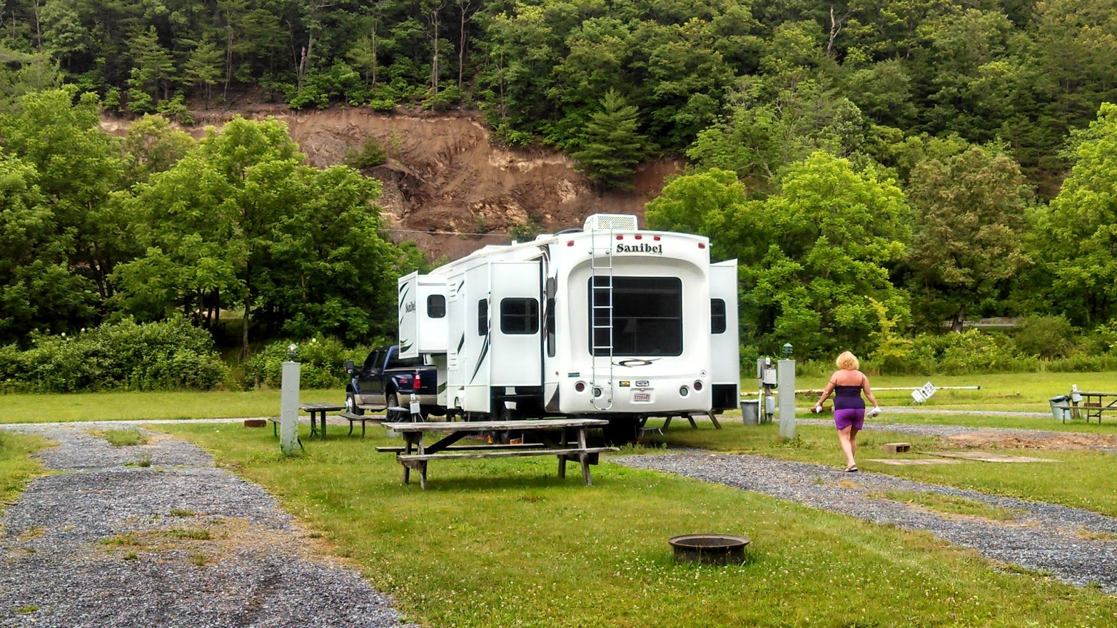 Mark and Patty RV Adventures: Hard Travel Day to Burnt Cabins, PA