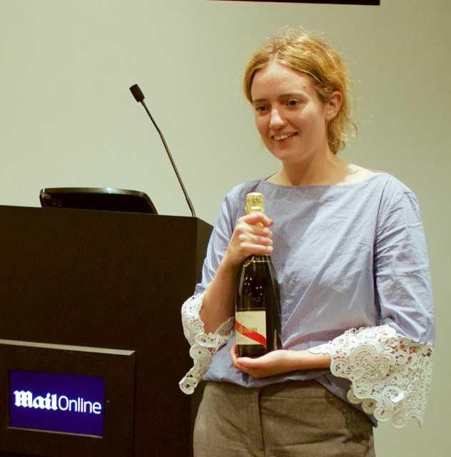 Sands Media Services: Isolde wins the quiz Champagne