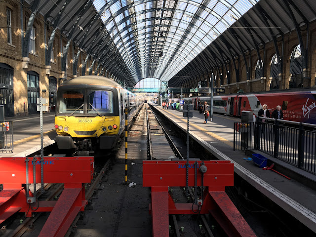 British Diesels and Electrics: Class 365 Networker Express