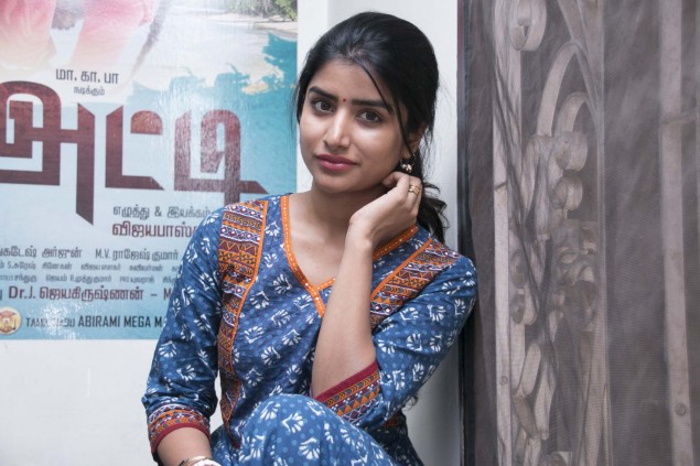 Actress Ashmita Stills - Tamil Via