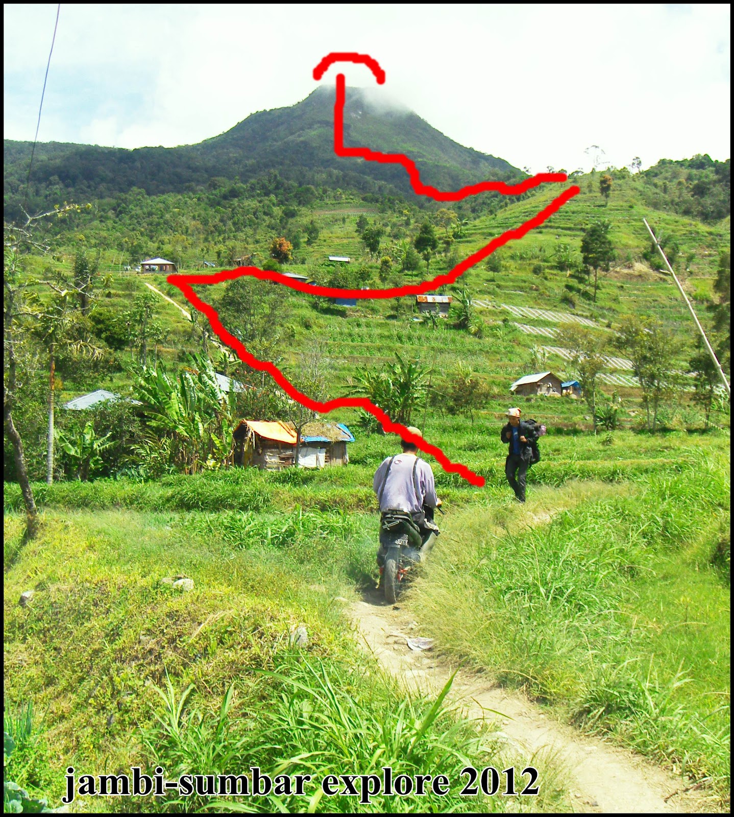 kayu aroQ: Jalur Pendakian Gunung Talang Via Bukit Sileh