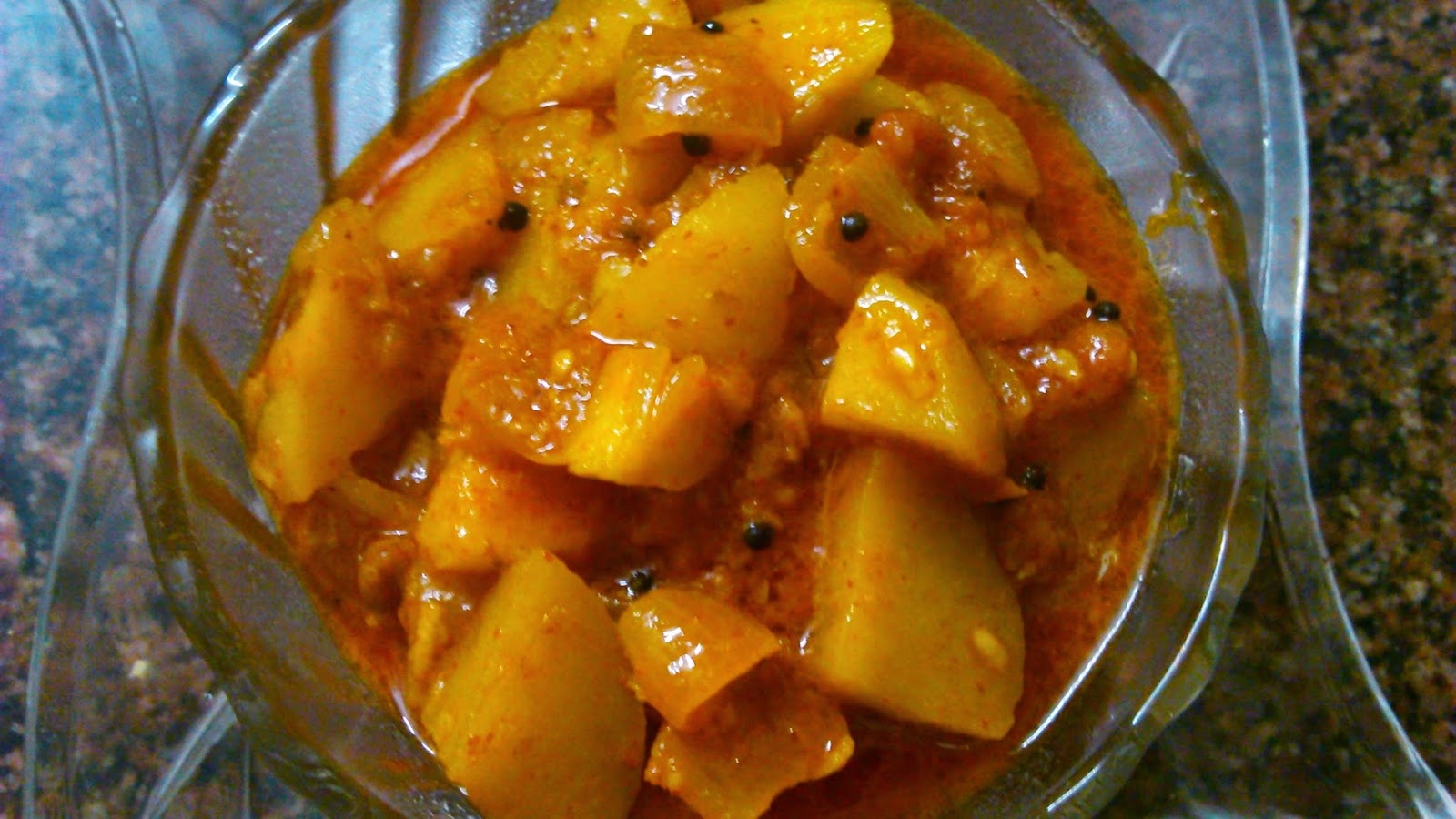 Kanda Batata Rassa | Nilam's Recipes