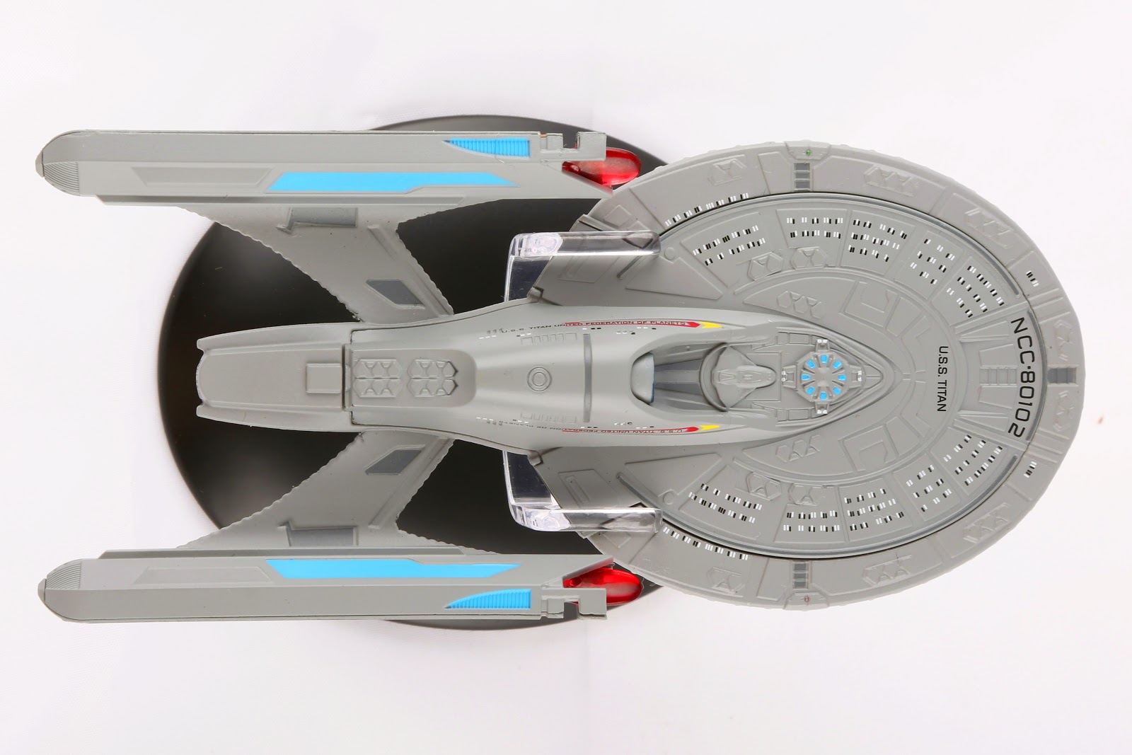 The Trek Collective: Review: The Official Starships Collection - USS Titan