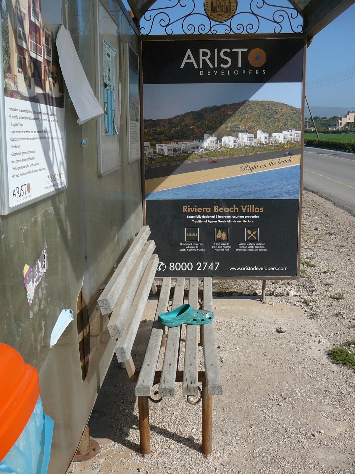 benchsite: Bus Stop benches around the world