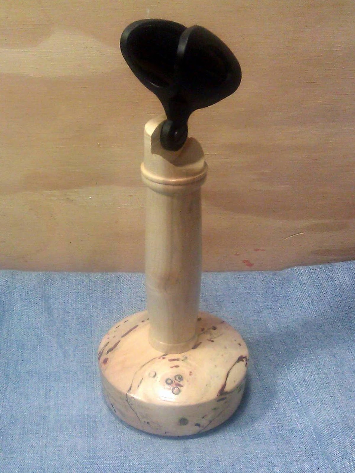 The Wood Knack: Making a maple microphone stand
