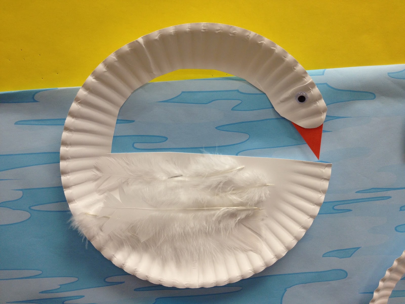 Paper Plate Swan. | Paper plate crafts, Plate crafts, Pond crafts