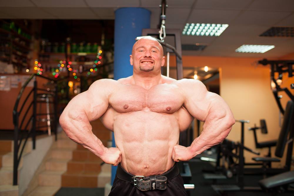 Muscle Lover: Polish IFBB Pro bodybuilder Robert Piotrkowicz (2)
