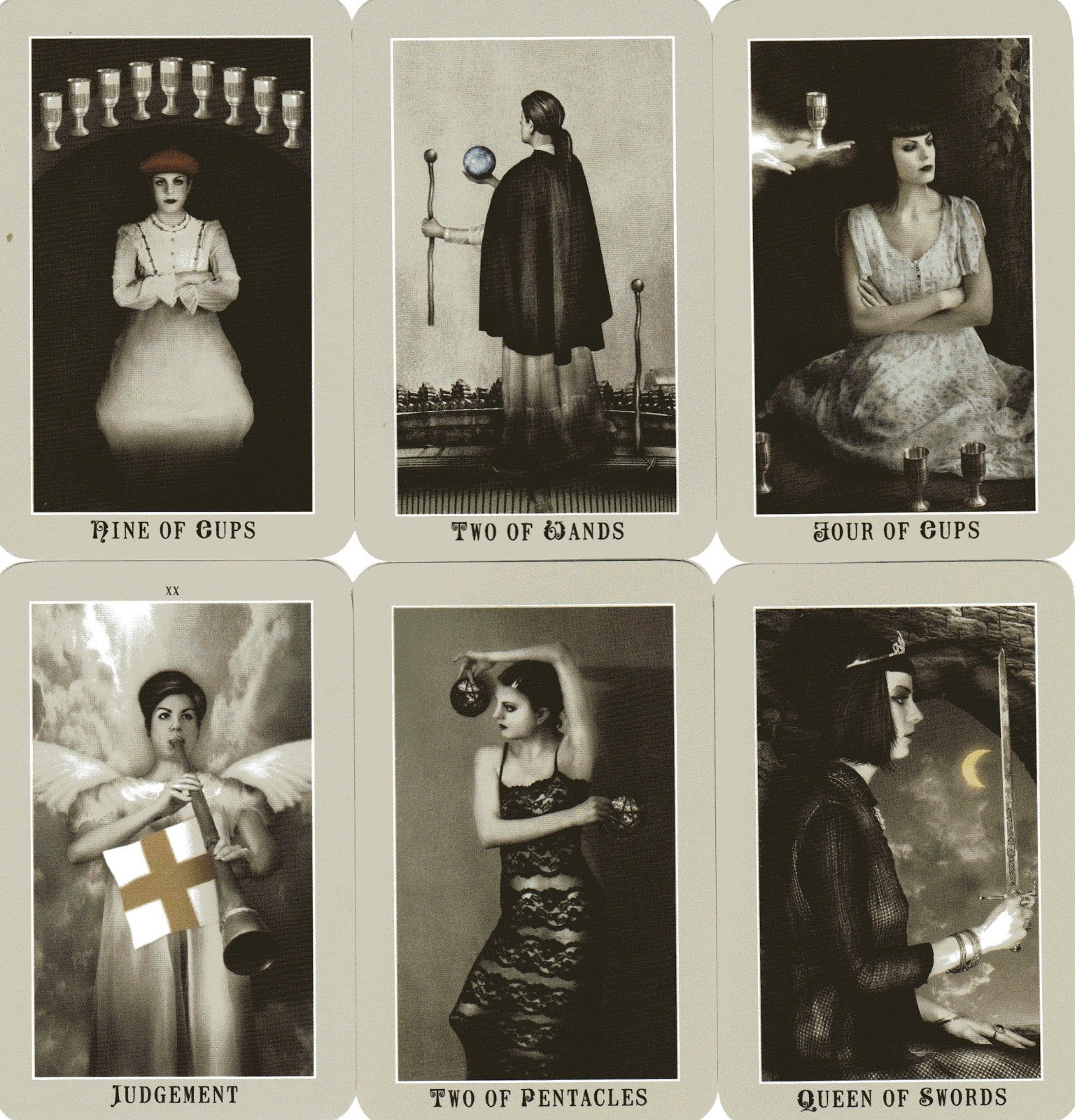 78 Whispers In My Ear: Deck Review- Silver Era Tarot