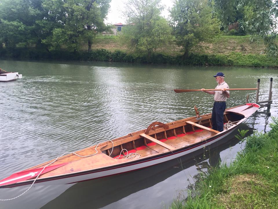 Recovering traditional boats in Padua: June 2016