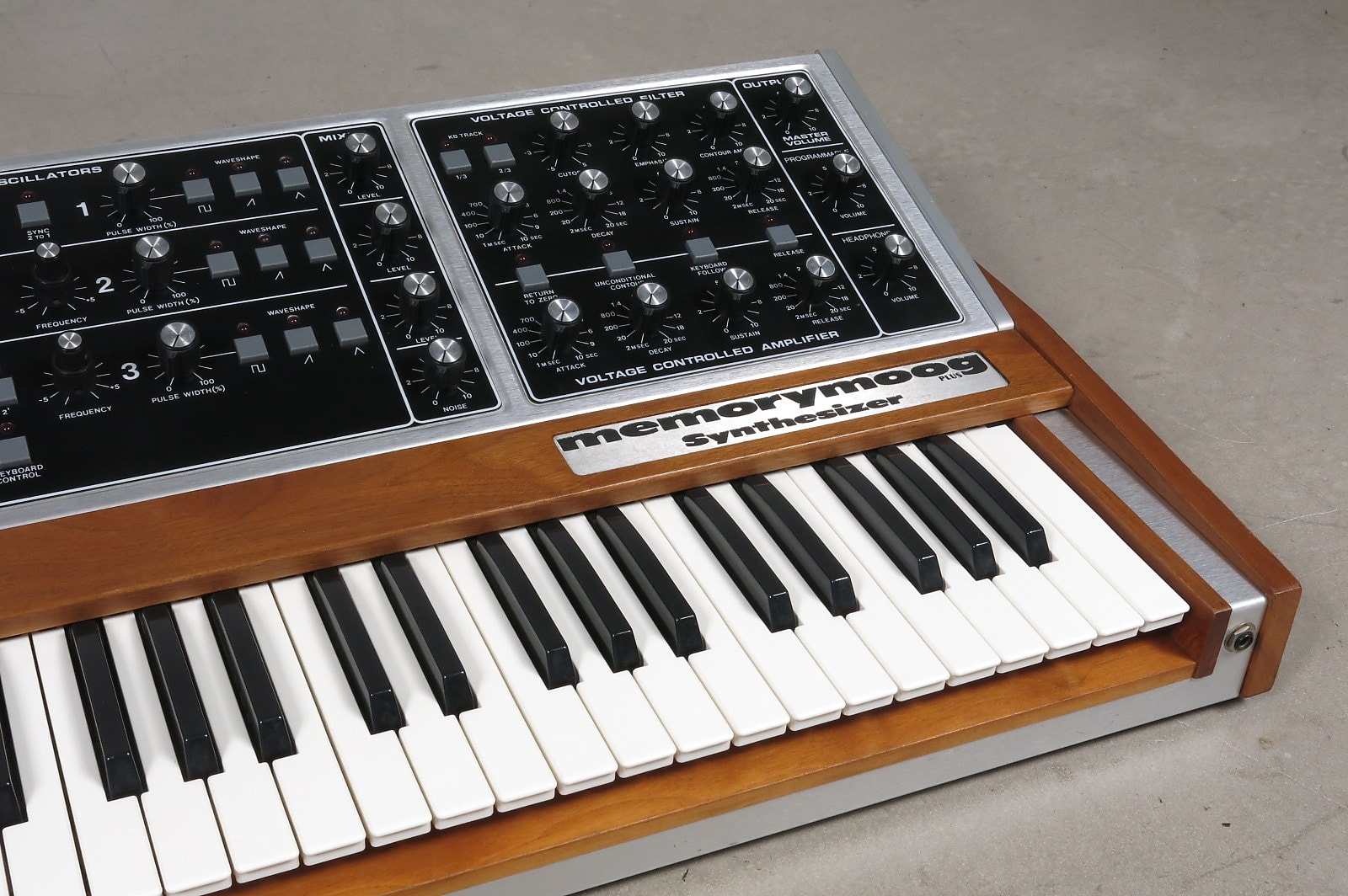 MATRIXSYNTH: Moog Memorymoog Plus with MIDI SN 1290 w/ Extras