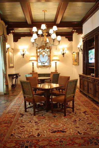 Flair for Design: The Cloister