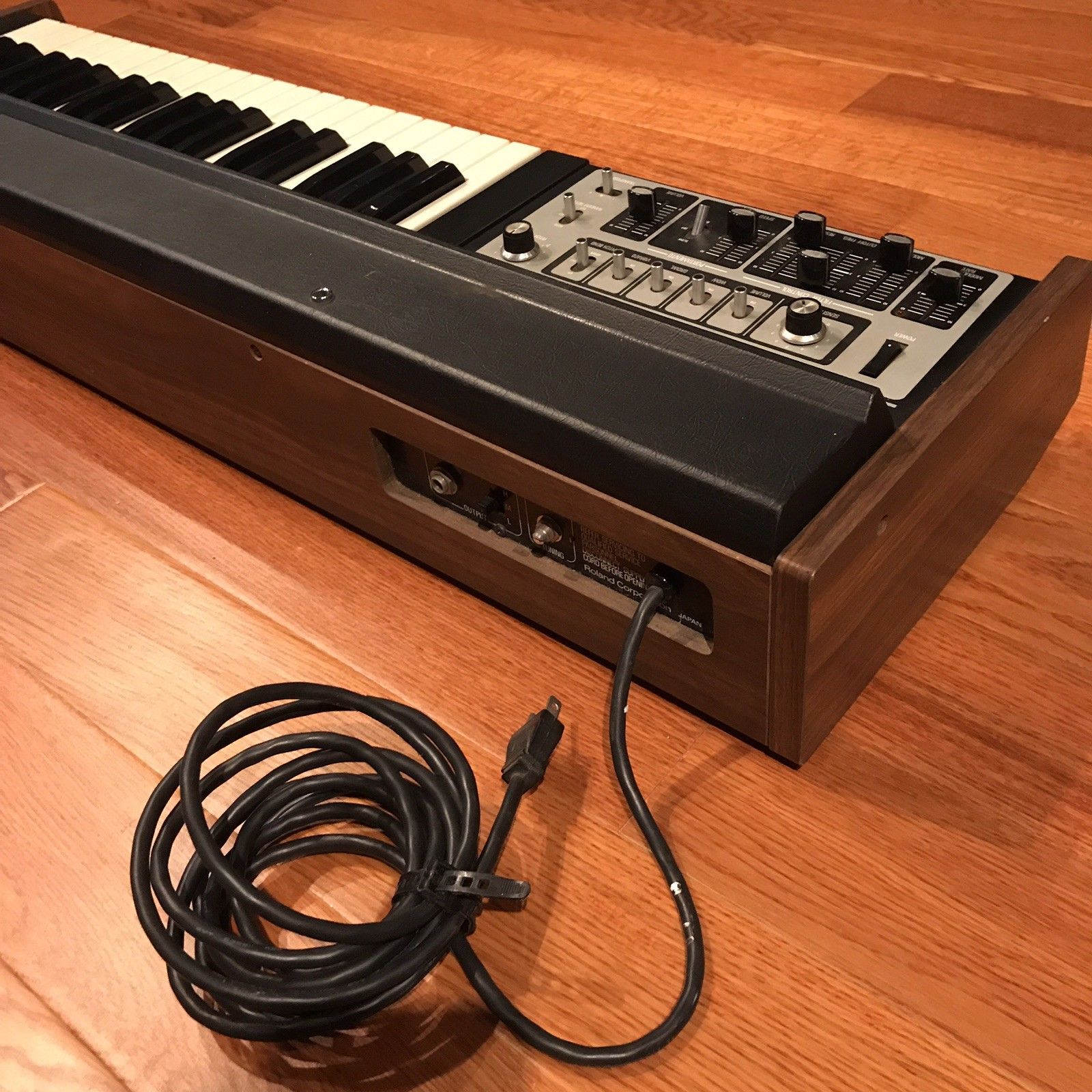 MATRIXSYNTH: Vintage Roland SH-2000 Analog Synthesizer