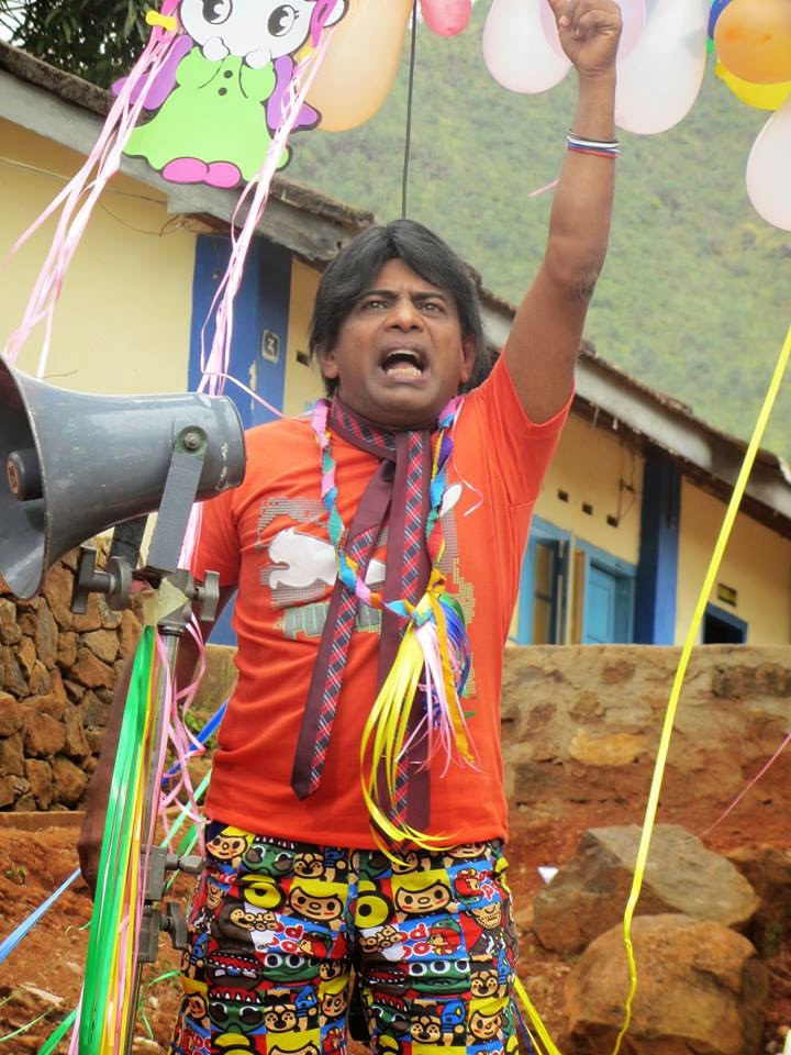 Sharuk, Juhi, Madhuri & Salman in Sinhala comedy " Supiri Andare ...