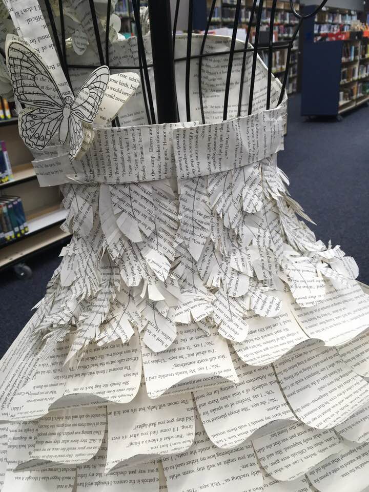 KISS THE BOOK: Recycled Book Crafting - How about a gown?