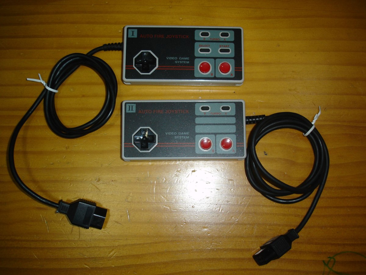 Brazilian NES Clones: Bit System