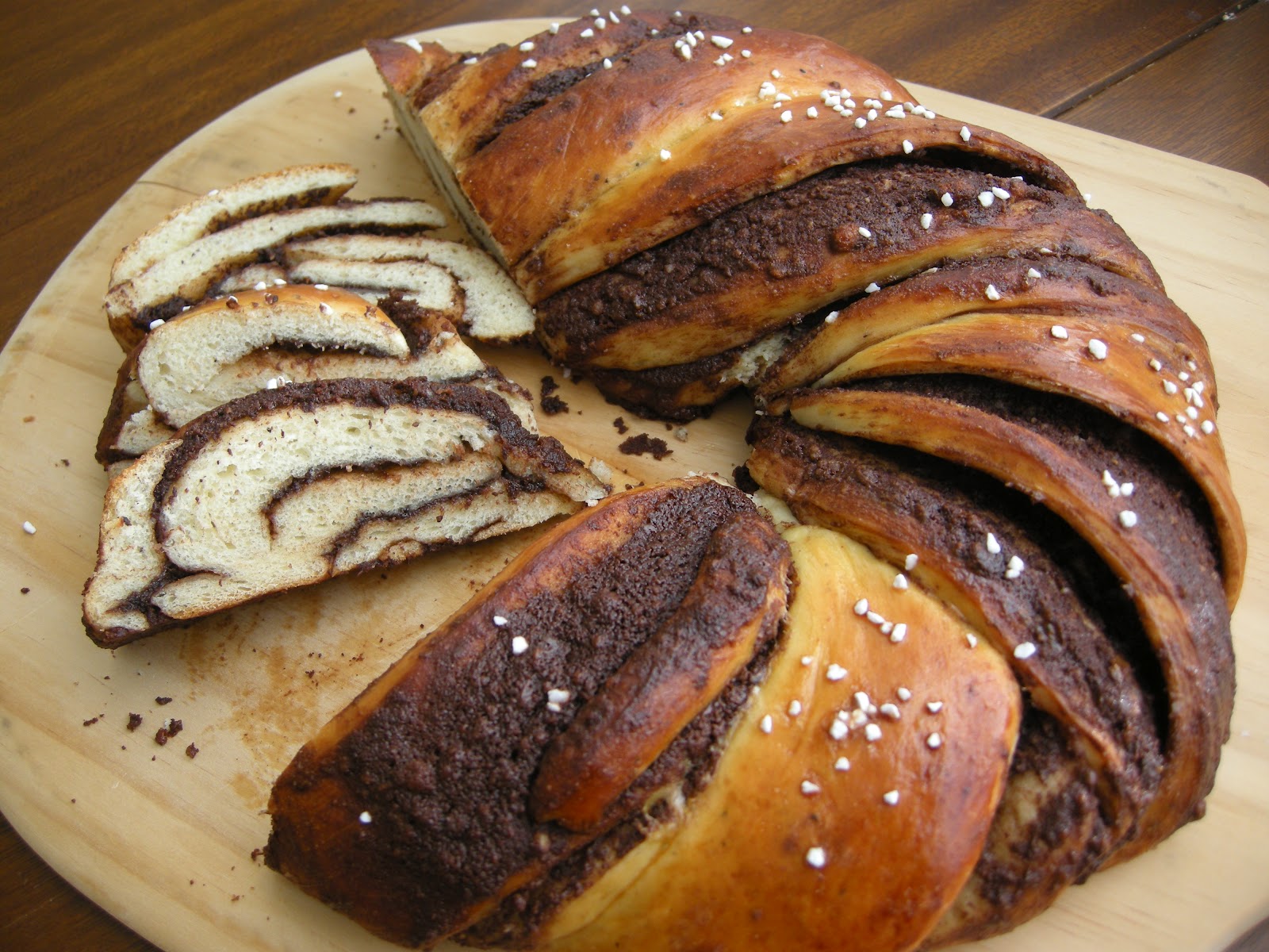 Mary Mary Culinary: Finnish Pulla: Braided and Chocolate Swirled