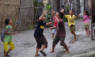 Poets United: Life of a Poet ~ Simon Grady