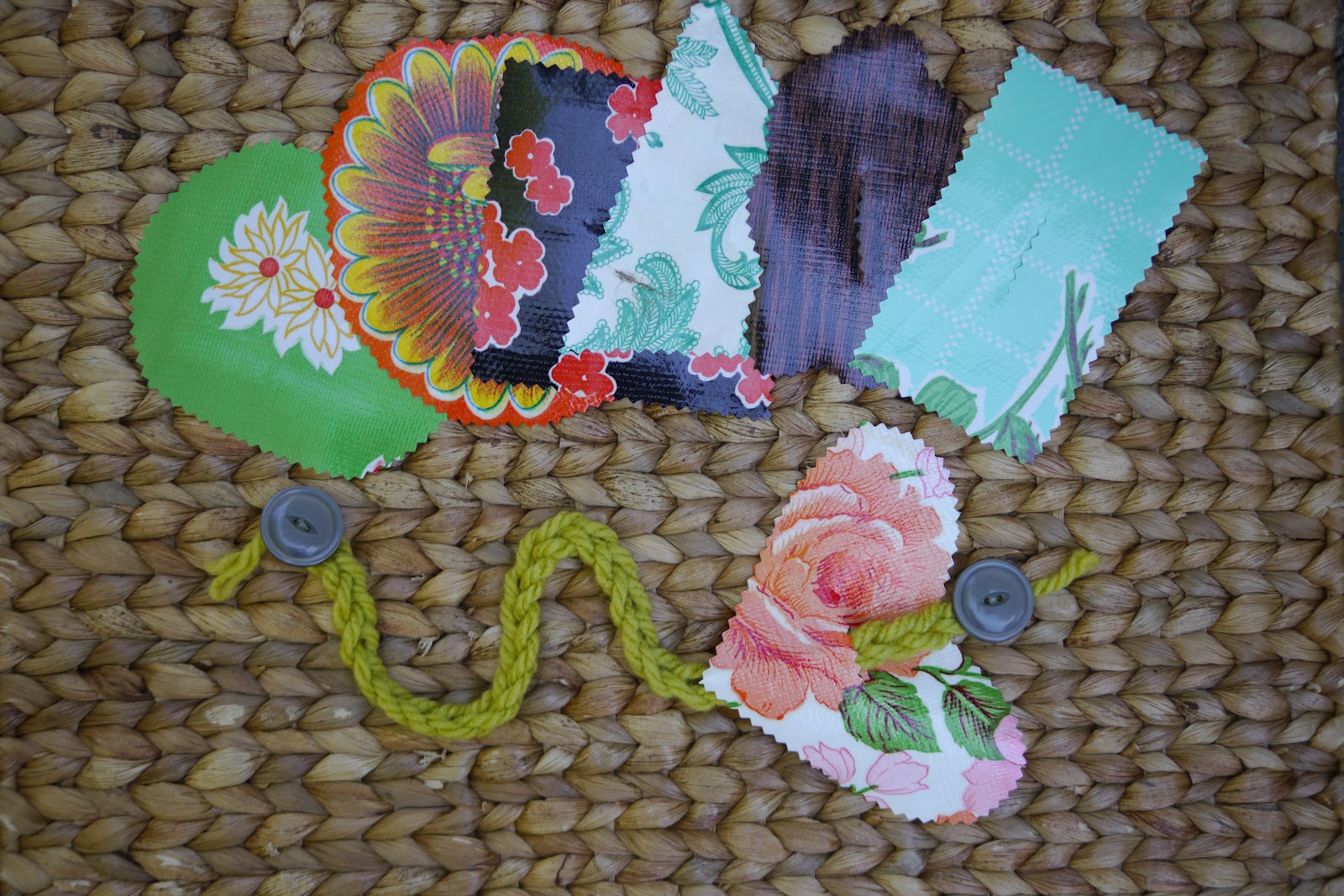 Mothercraft: Button Snake Activity - Vickie Howell