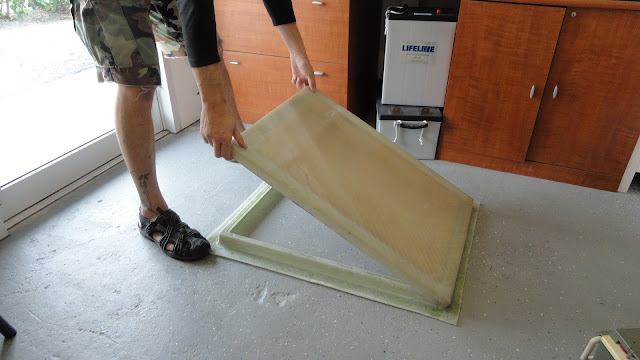 Venture Minimalists: Building A Fiberglass Hatch